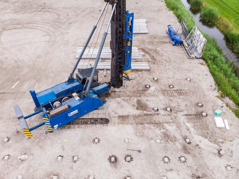 Wat kosten Heipalen? – Bereken de prijs voor funderingspalen